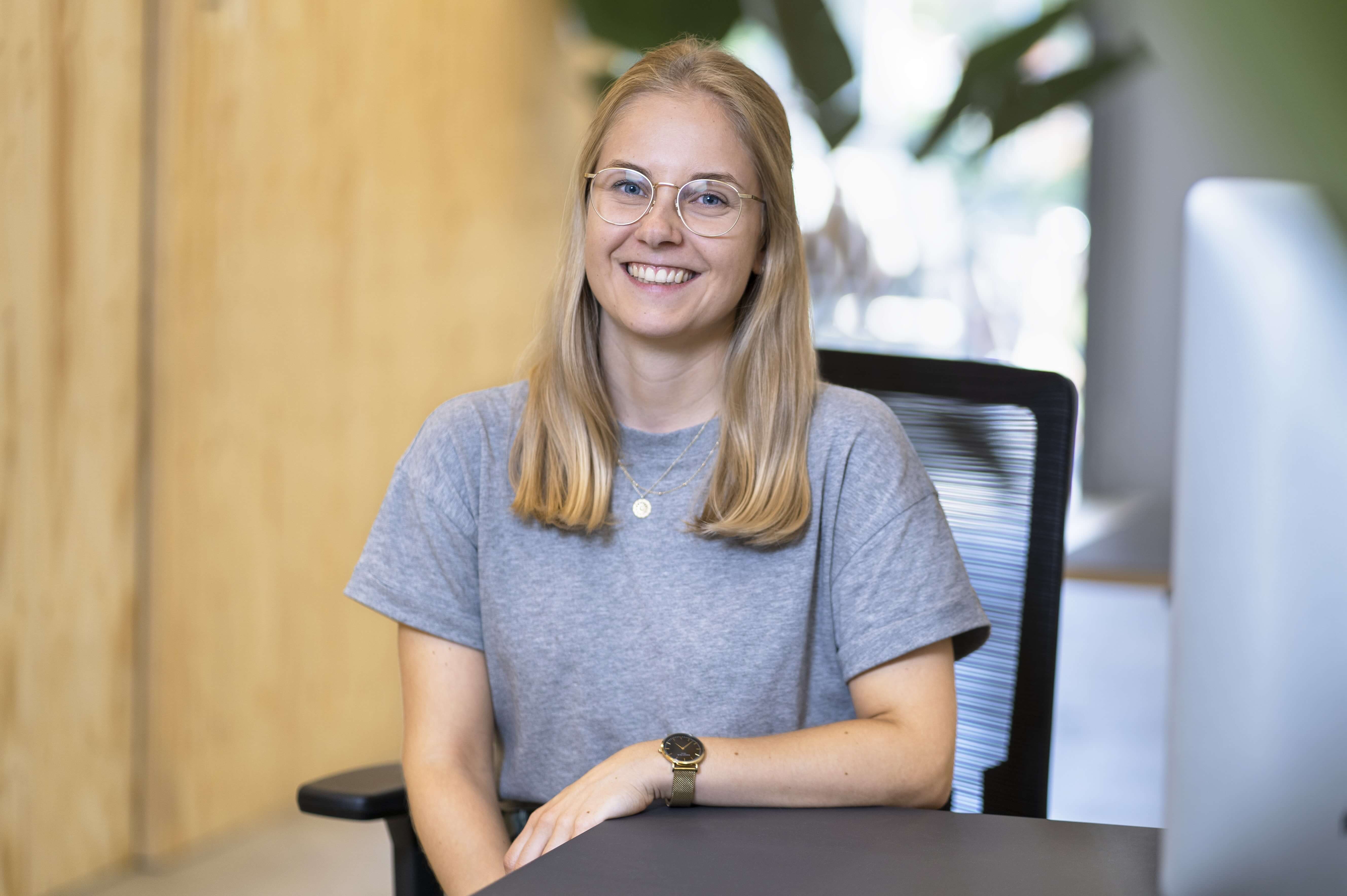 Janine ist unsere People & Culture Managerin | Friendventure